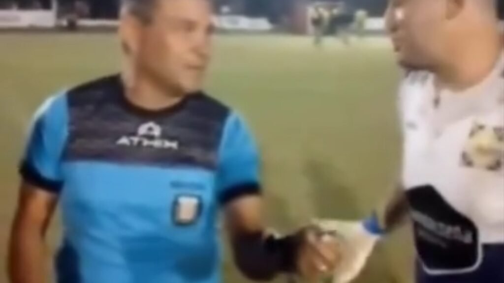 Mina fea o trava lindo»?: El sorteo de un árbitro que causó repudio en ...